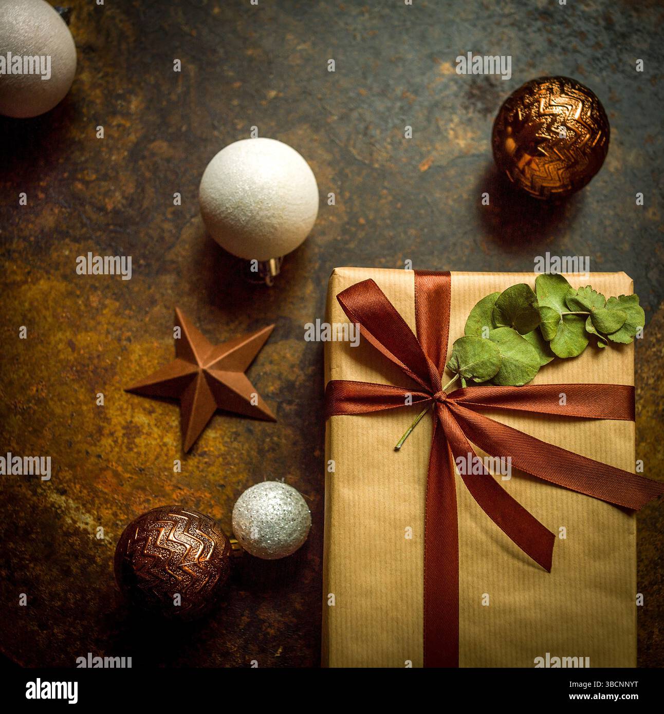 Festive wrapping paper featuring hi-res stock photography and images ...