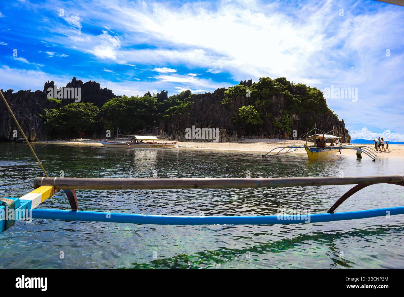 A view of Lahos Island, Caramoan Peninsula, Camarines Sur, Bicol ...