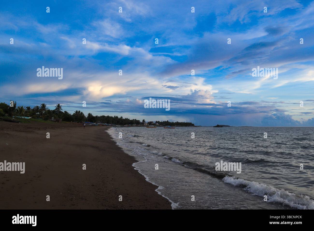 Sunrise over Paniman Island, Caramoan Peninsula, Camarines Sur, Bicol ...