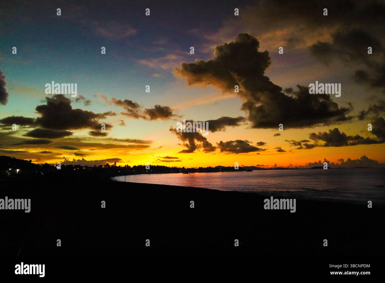 Sunset over Paniman Island, Caramoan Peninsula, Camarines Sur, Bicol ...