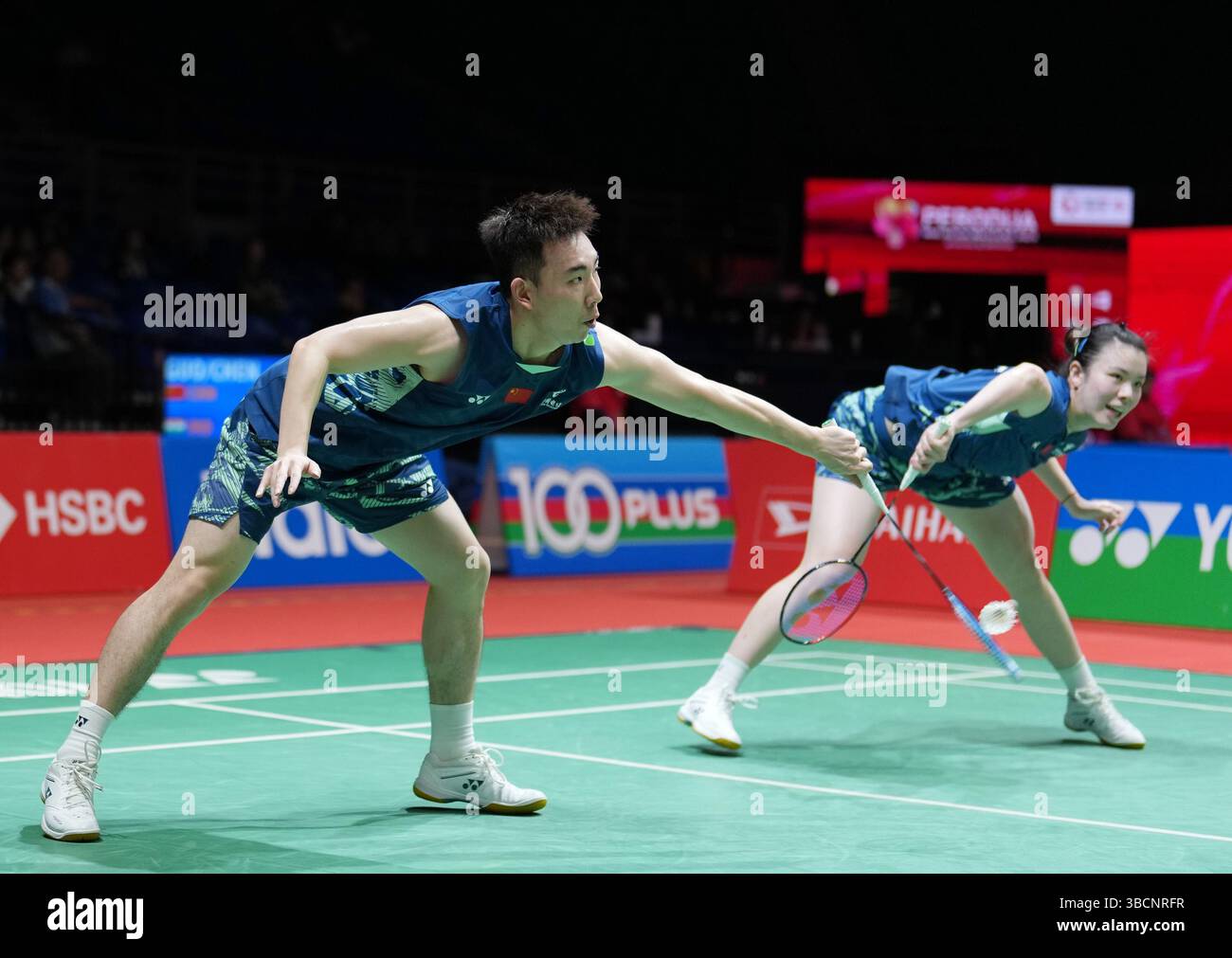 Kuala Lumpur, Malaysia. 21st May, 2025. Guo Xinwa (L)/Chen Fanghui ...