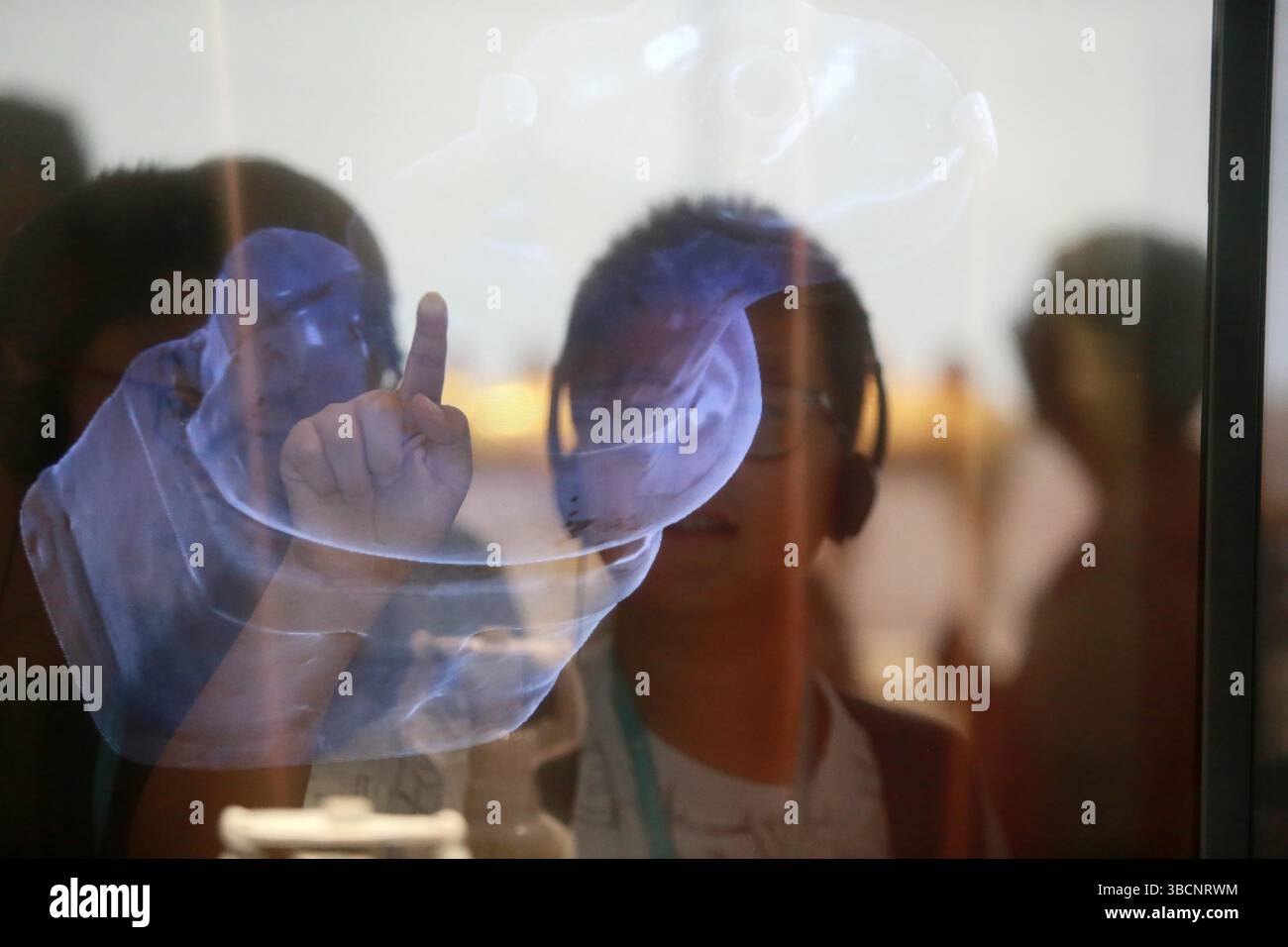 People visit the China Grand Canal Museum in Yangzhou City, east China ...