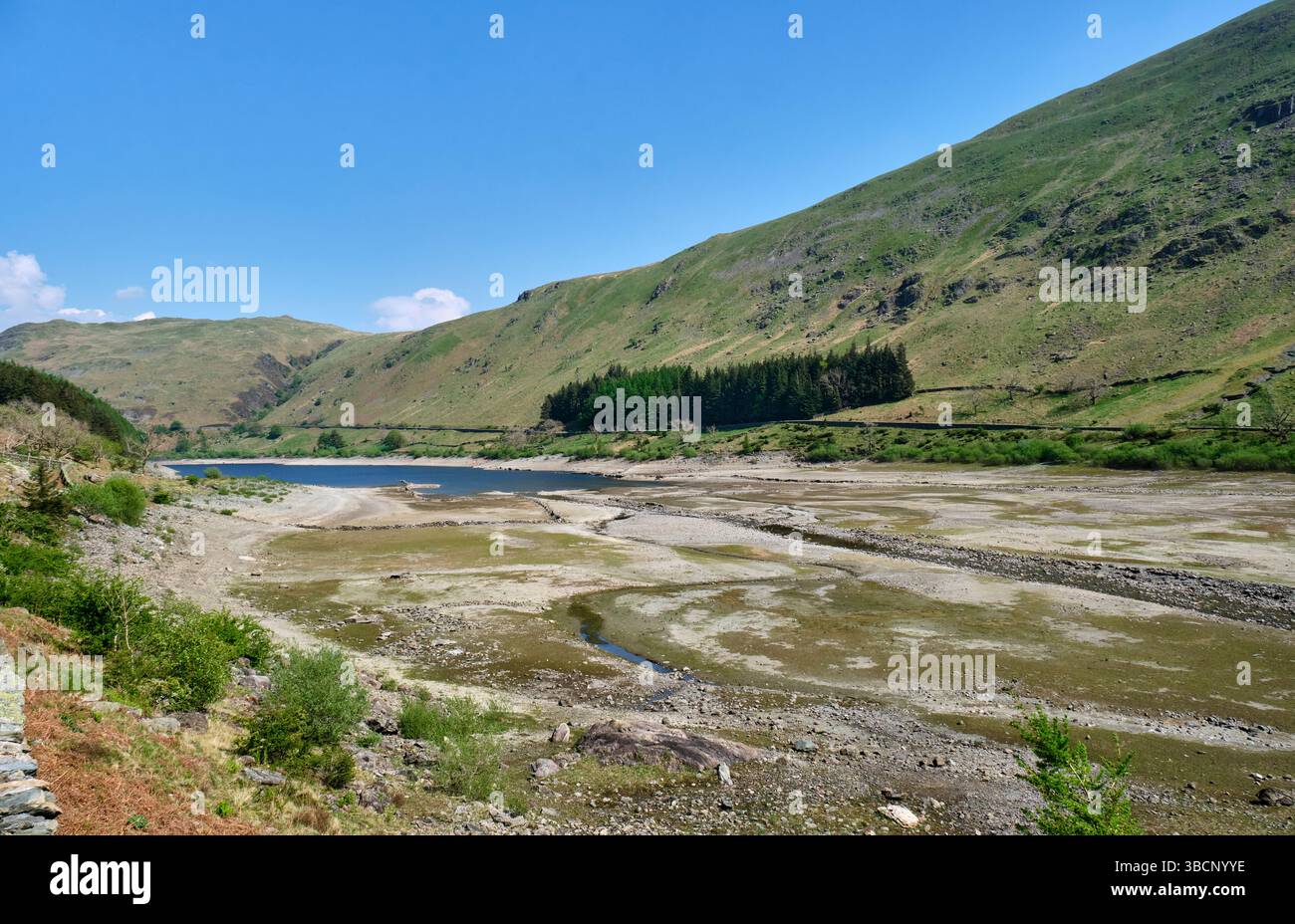 Haweswater Reservoir at Mardale Head, Haweswater, Lake District ...