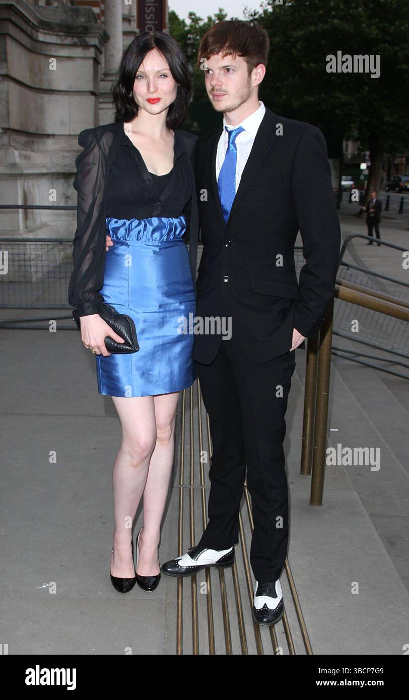 Sophie Ellis Bextor with her husband Richard Jones at the Lulu Guinness ...
