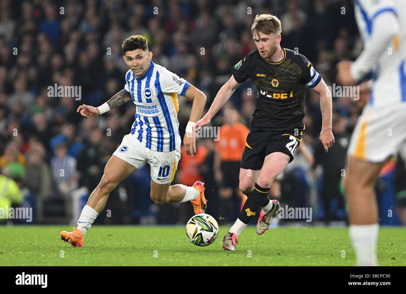 Tommy doyle wolves hi-res stock photography and images - Alamy