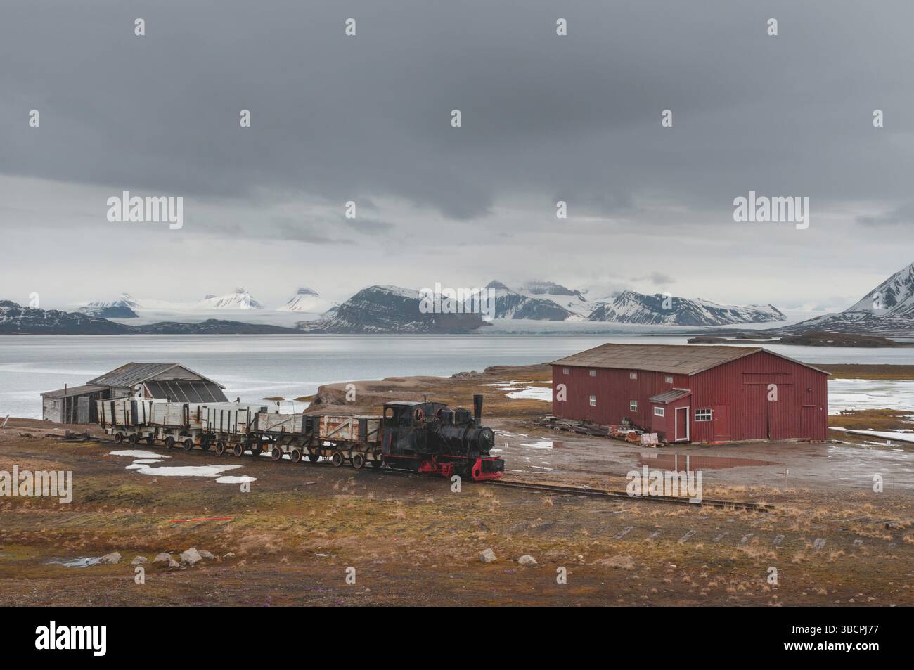 The research station of Ny-Alesund on Kongsfjorden, Norway, Svalbard, Kongsfjorden Stock Photo ...