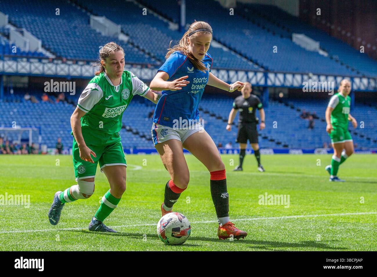 Laura berry hi-res stock photography and images - Alamy