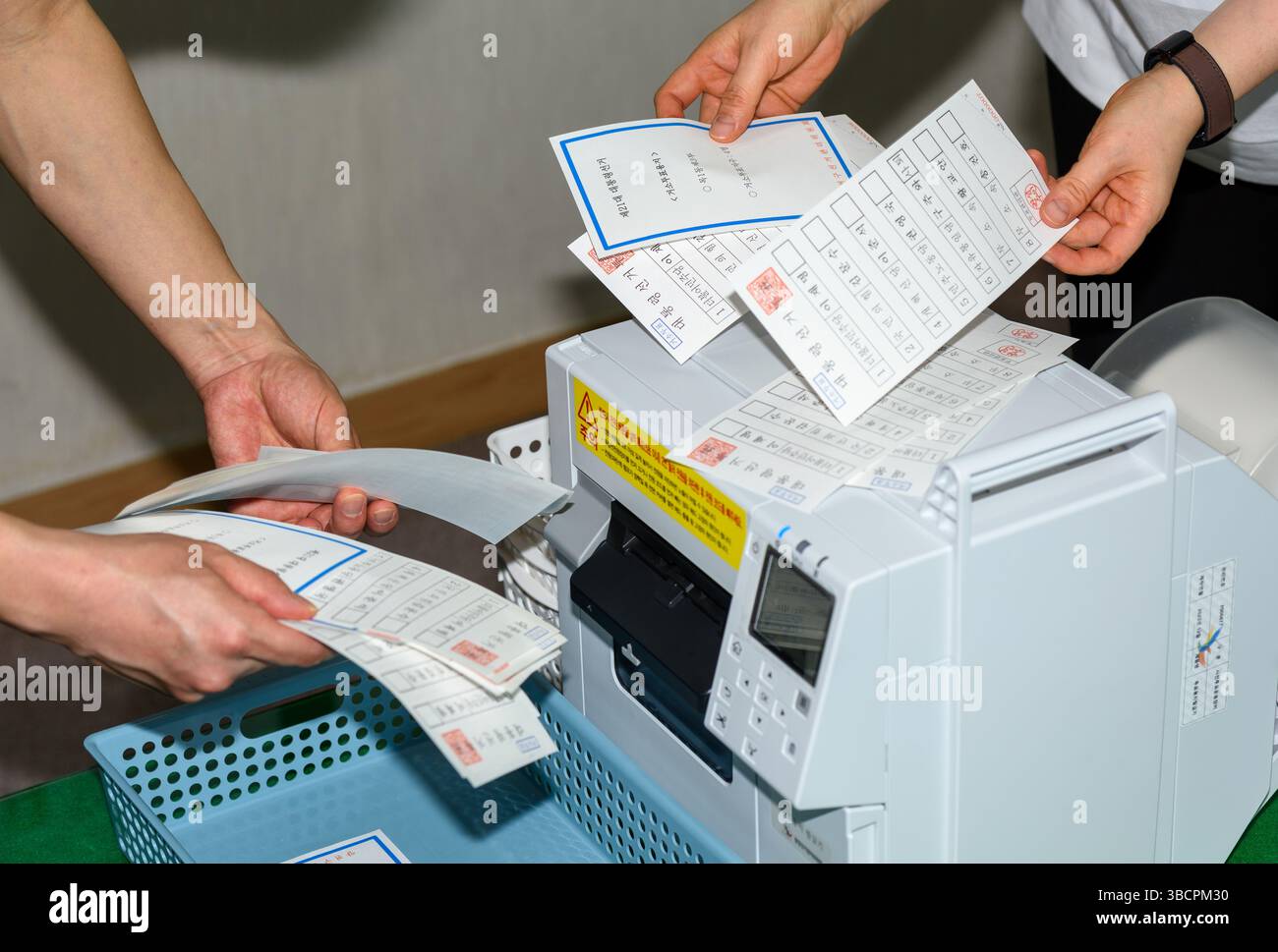 Election difficulty hi-res stock photography and images - Alamy