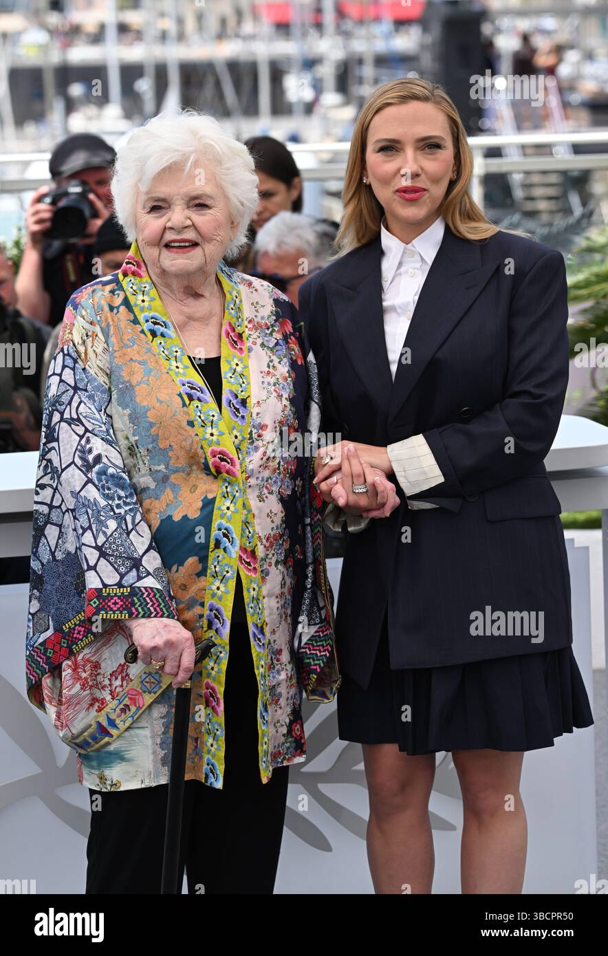 June Squibb (left) and Scarlett Johansson during the photocall for ...
