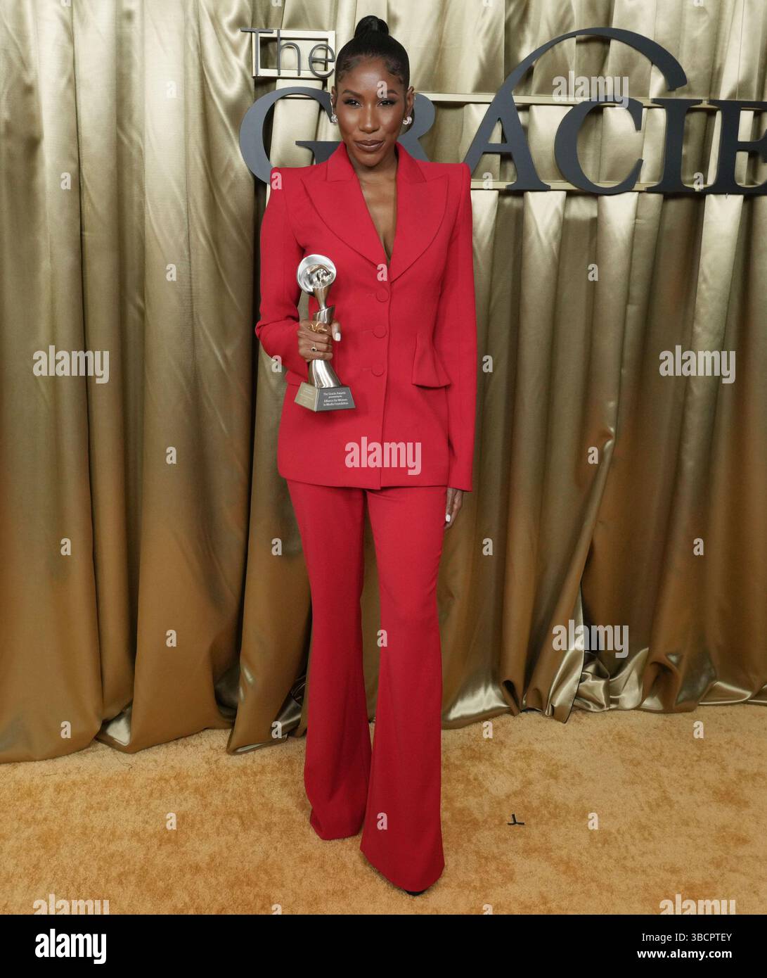 Diarra Kilpatrick arrives at The Alliance For Women In Media Foundation ...