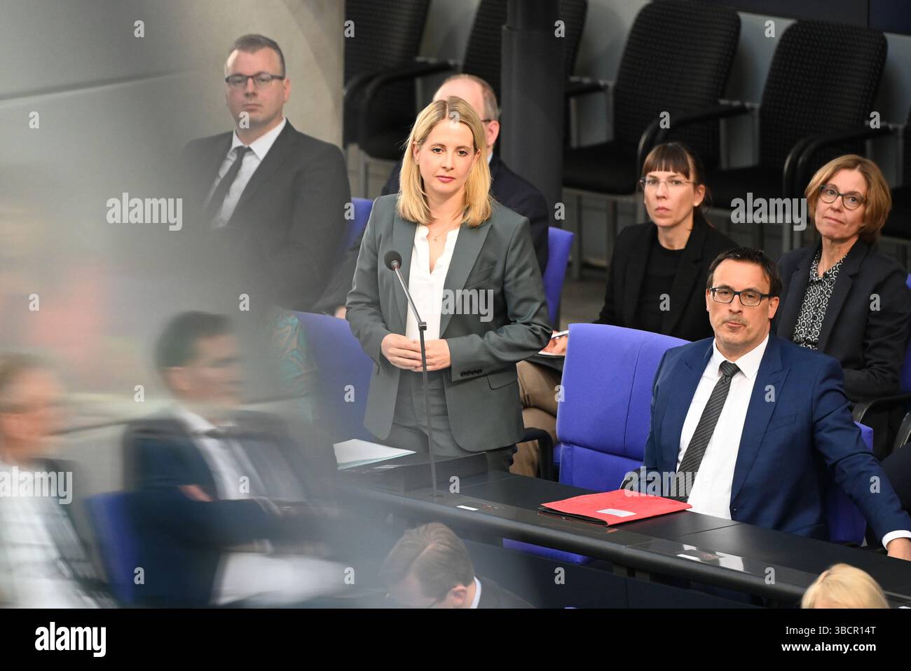Berlin, Germany. 21st May, 2025. Verena Hubertz (SPD), Federal Minister ...