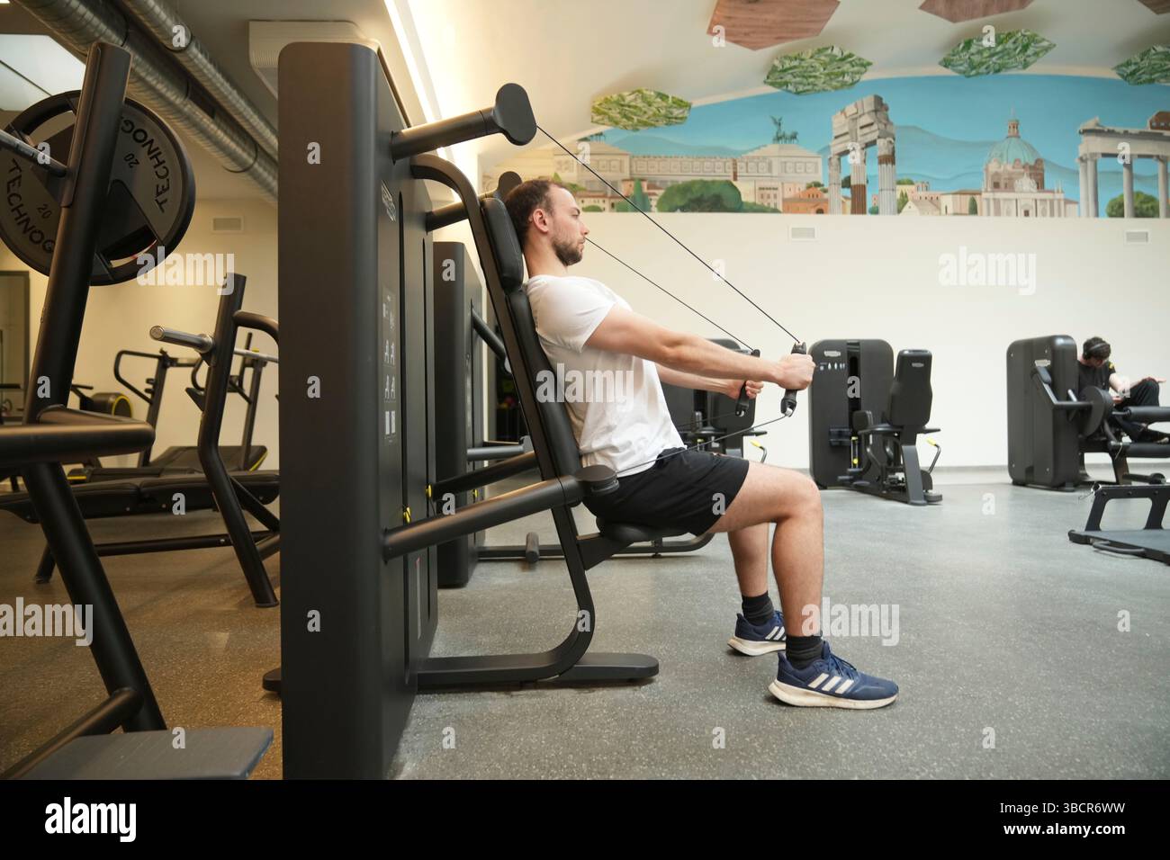 Personal trainer Valerio Masella, 26, who trained Robert Francis ...