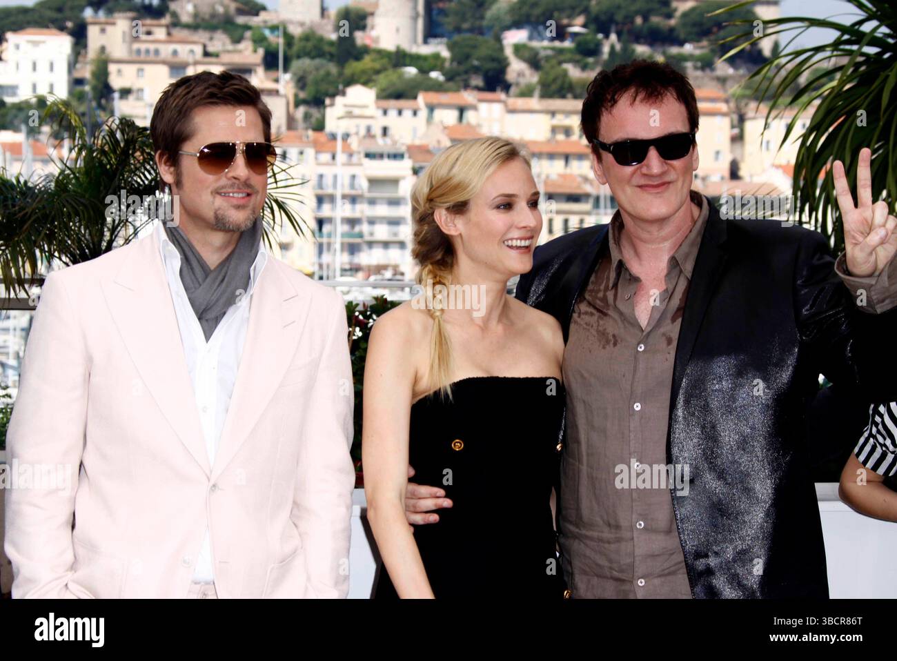 Brad Pitt, Diane Kruger and Quentin Tarantino at the photocall for "Inglorious Basterds" at the ...
