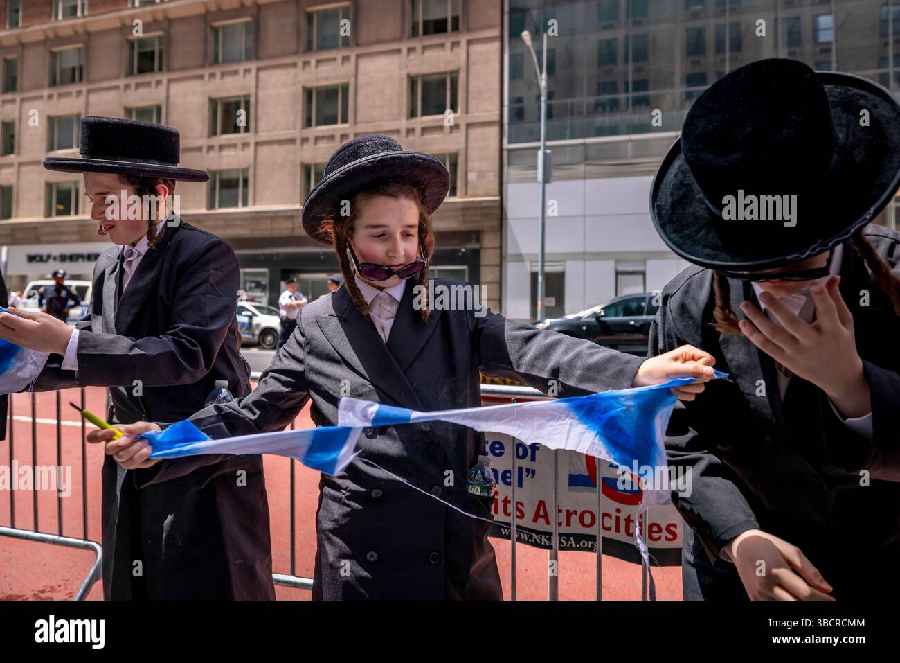 New York, United States. 18th May, 2025. Member of the fringe Jewish ...