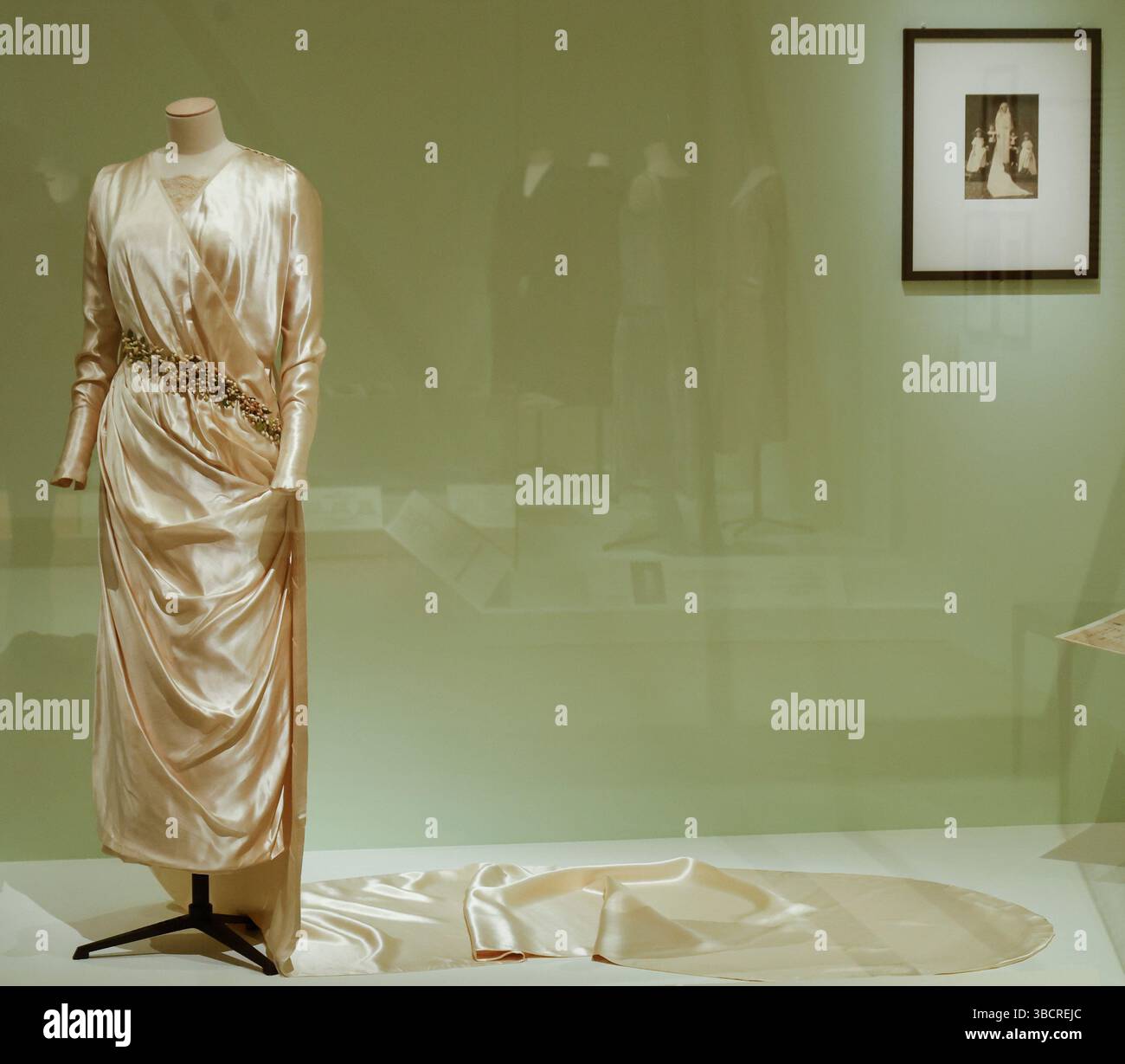 CHARLES FREDERICK WORTH EXHIBITION AT THE PETIT PALAIS PARIS Stock ...