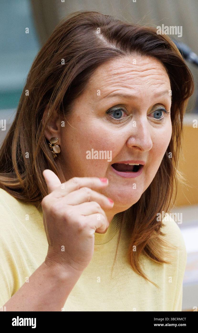 Brussels, Belgium. 21st May, 2025. Open VLD's Gwendolyn Rutten pictured ...