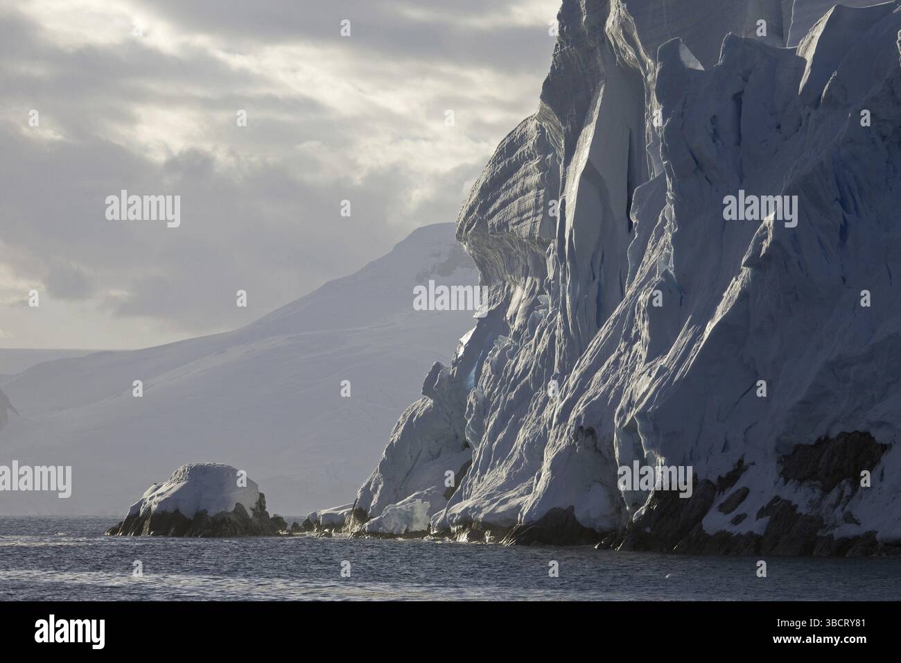 Crumbling wall of ice from glacier at Antarctica Stock Photo - Alamy