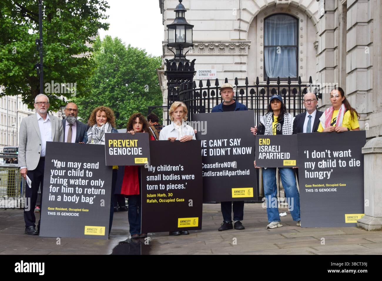 London, UK. 21st May 2025. Jeremy Corbyn joins creatives and activists ...