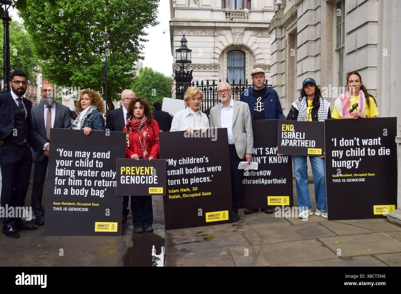 London, UK. 21st May 2025. Jeremy Corbyn joins creatives and activists ...
