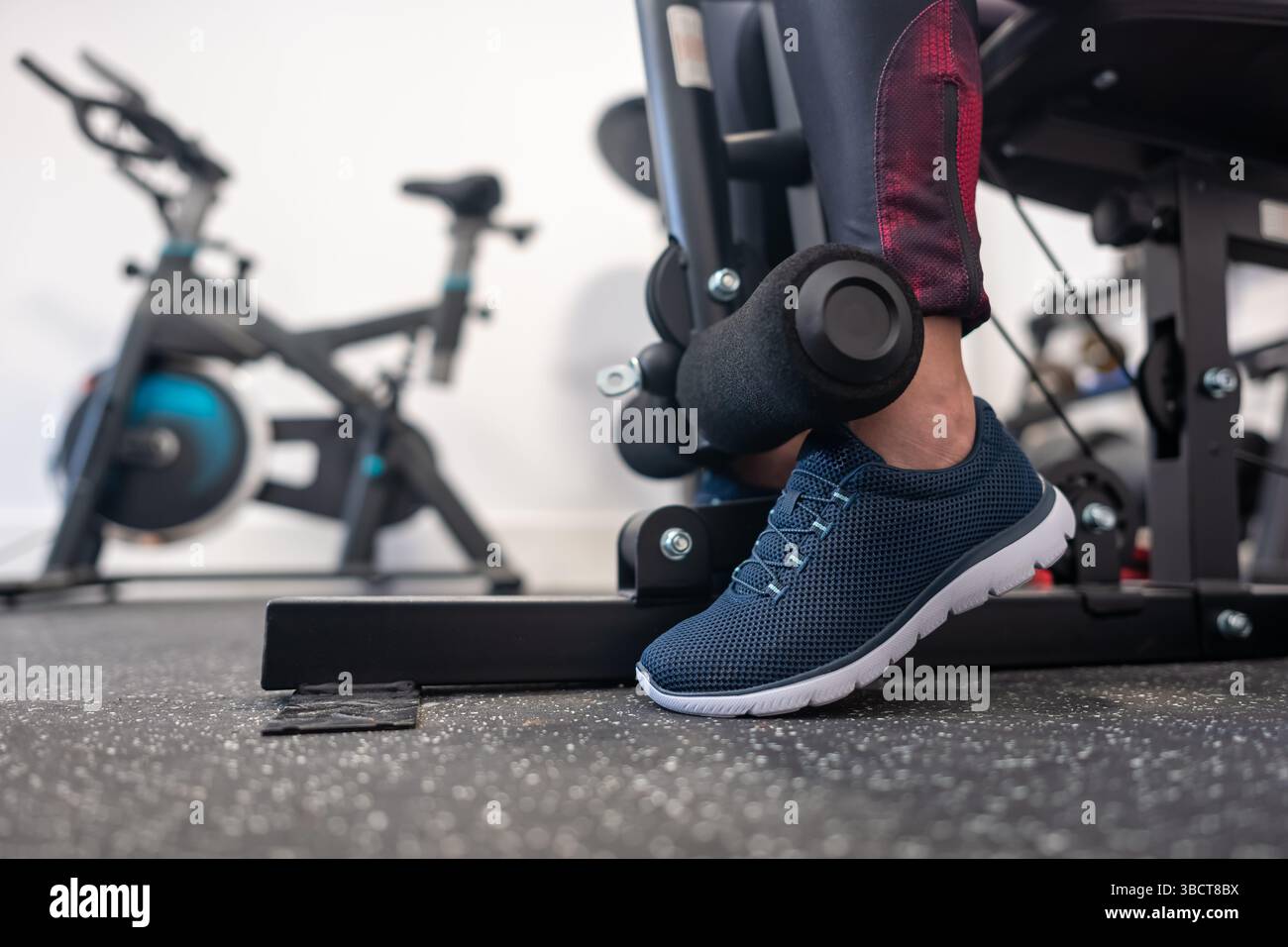 Womans legs doing strength hi-res stock photography and images - Alamy