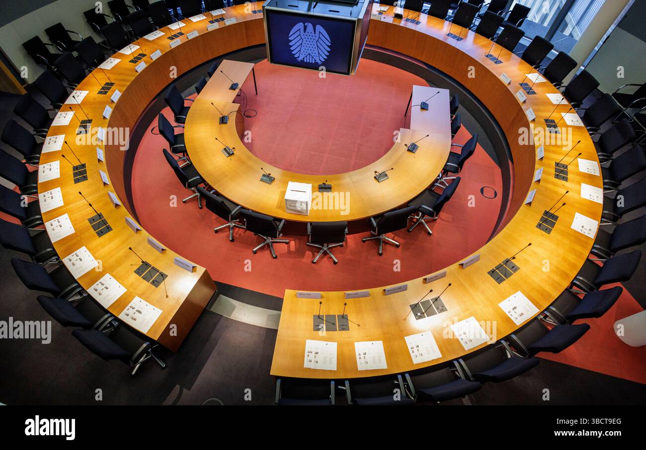 Berlin, Deutschland. 21st May, 2025. An empty meeting room in the Paul ...