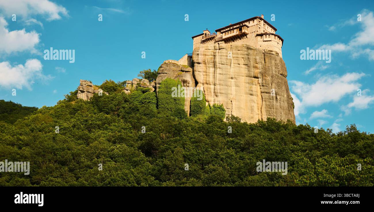 Nunnery roussanou meteora greece hi-res stock photography and images ...