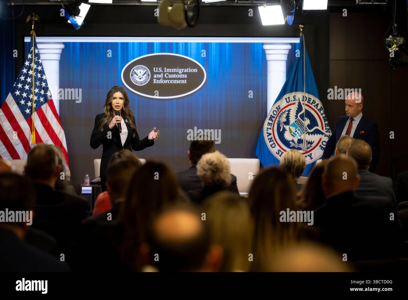 Department of Homeland Security (DHS) Secretary Kristi Noem and White ...
