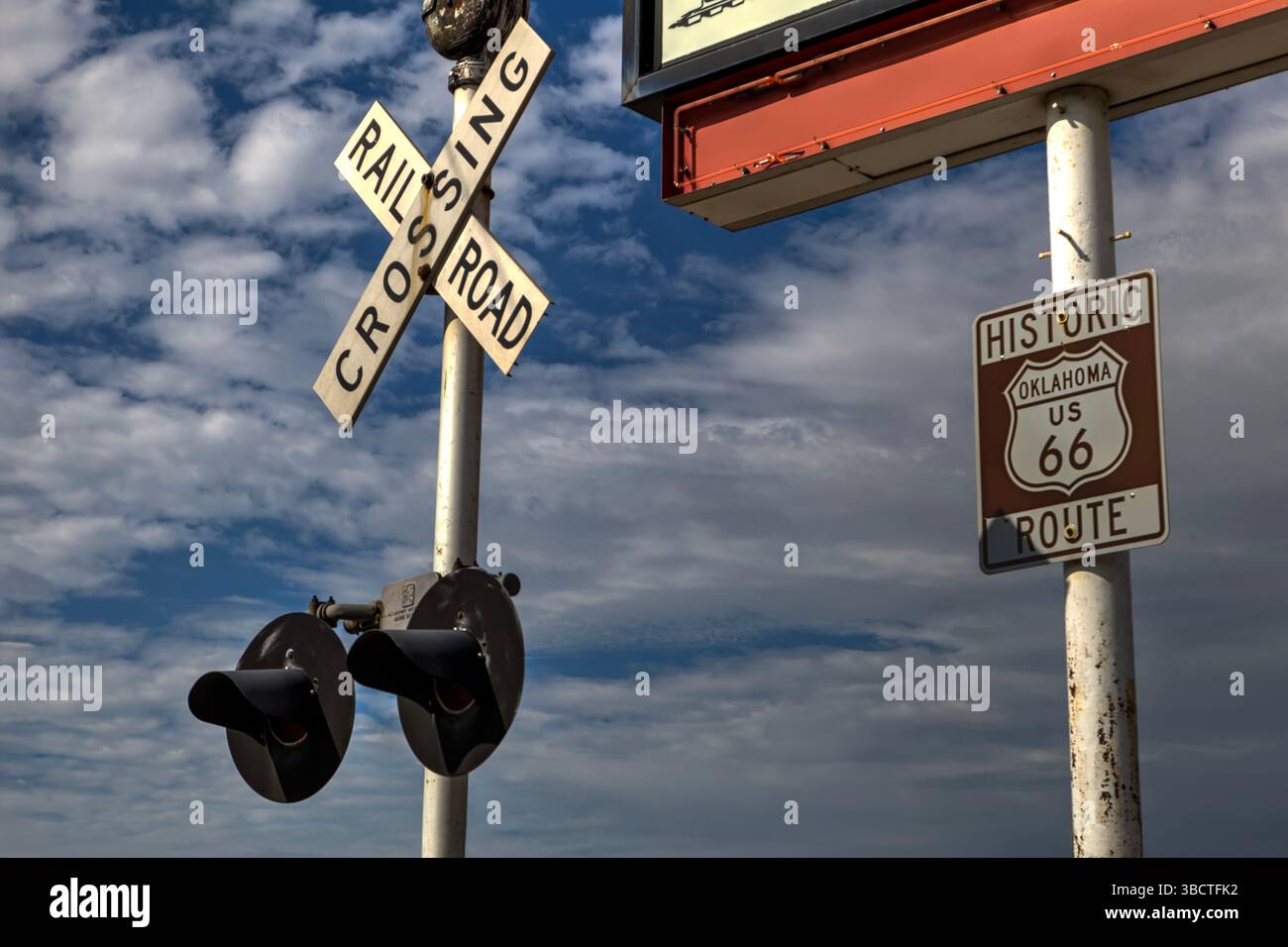 Big sky route 66 hi-res stock photography and images - Alamy