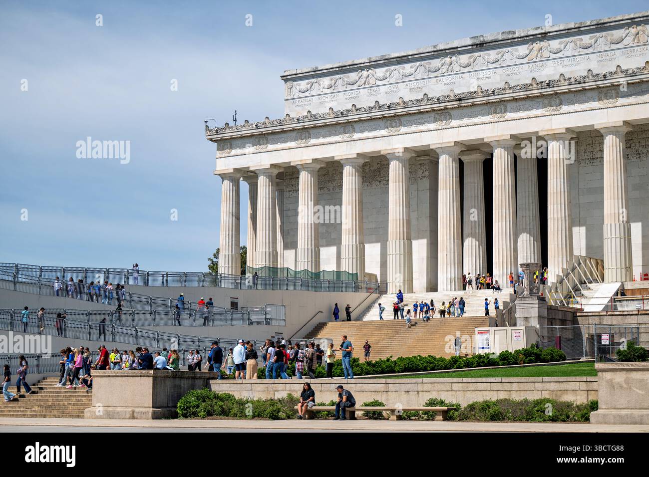 Lincoln memorial repair hi-res stock photography and images - Alamy