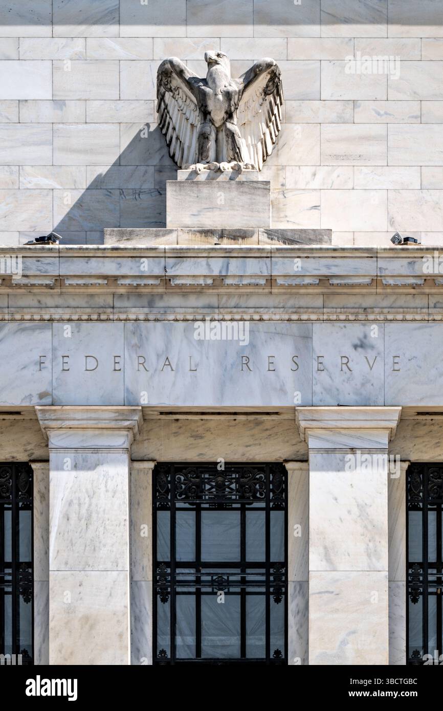 WASHINGTON, DC — The main entrance of the Federal Reserve Building ...