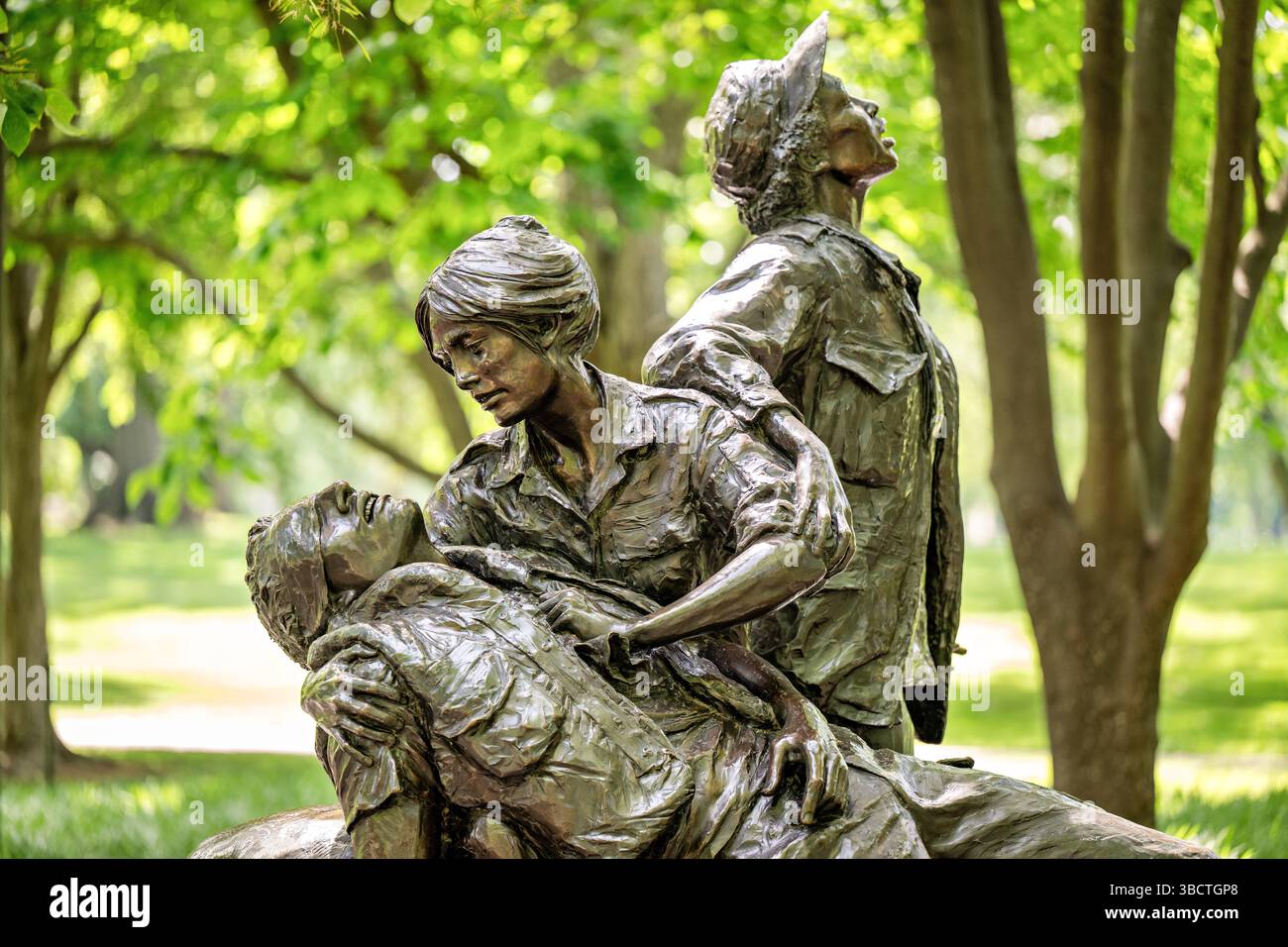 WASHINGTON DC — The Vietnam Women's Memorial stands near the Vietnam ...