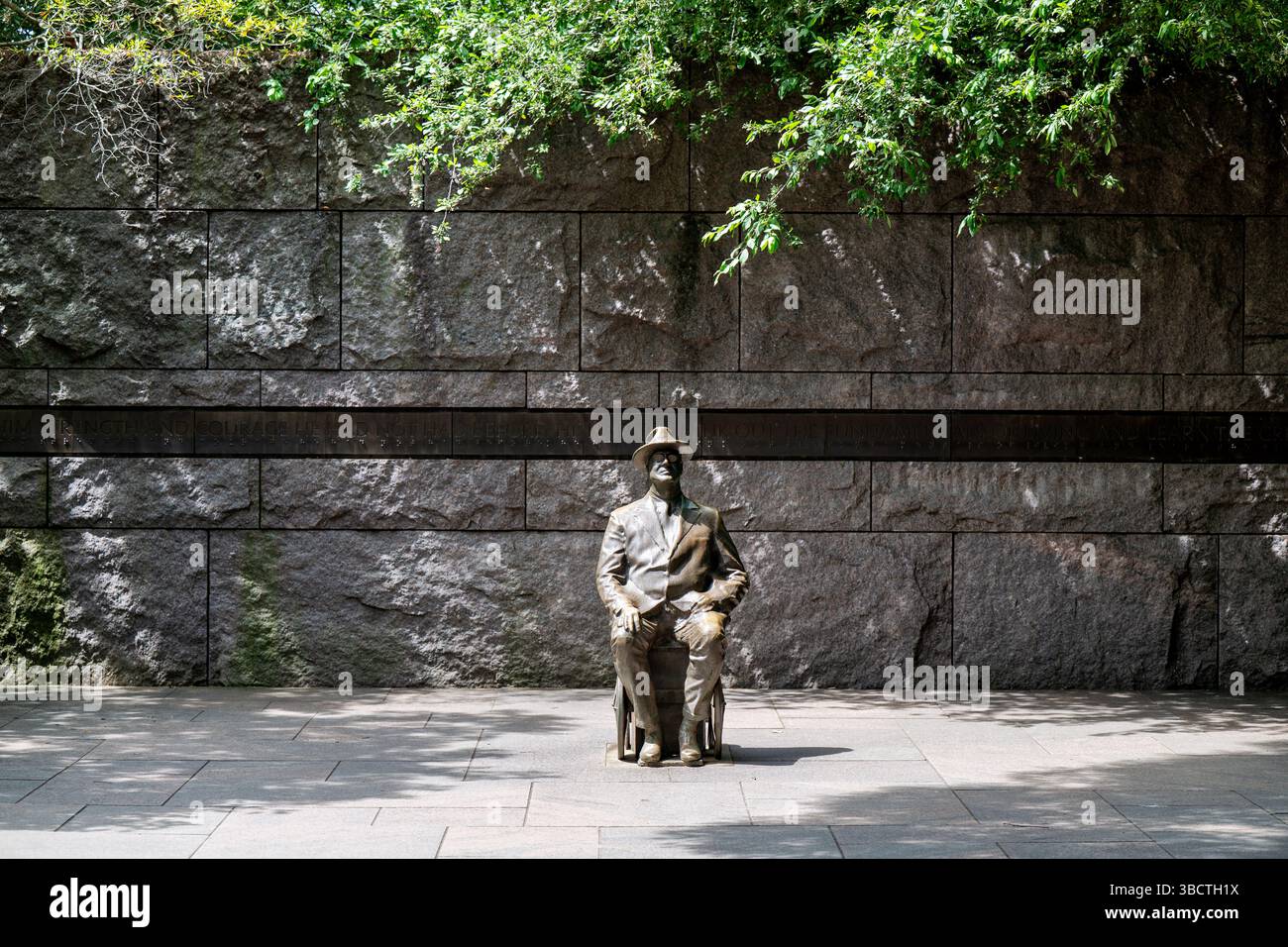 Roosevelt disability acknowledgment hi-res stock photography and images ...