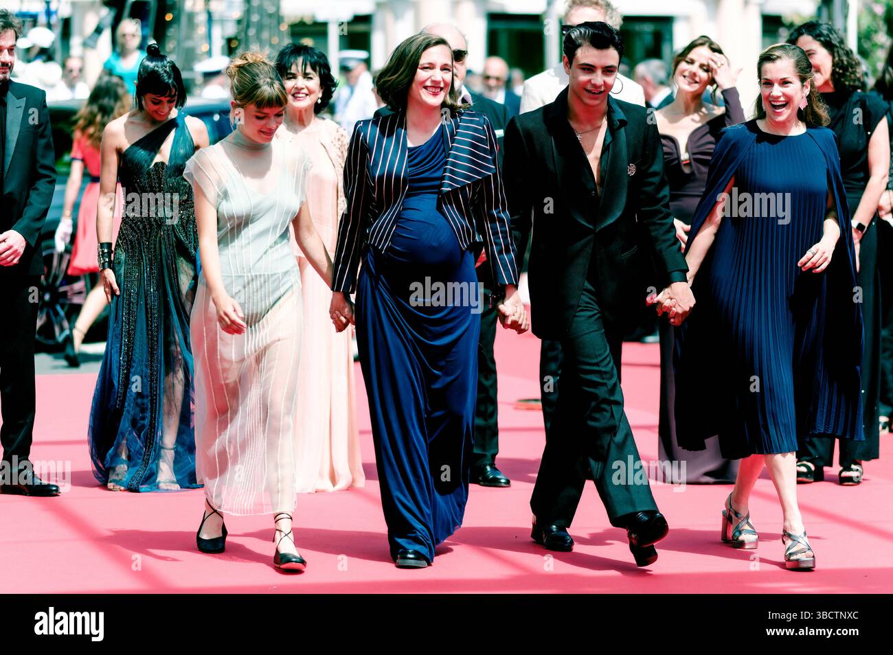 Llucia Garcia, Carla Simon, Mitch Martin und Maria Zamora bei der Premiere des Kinofilms ...