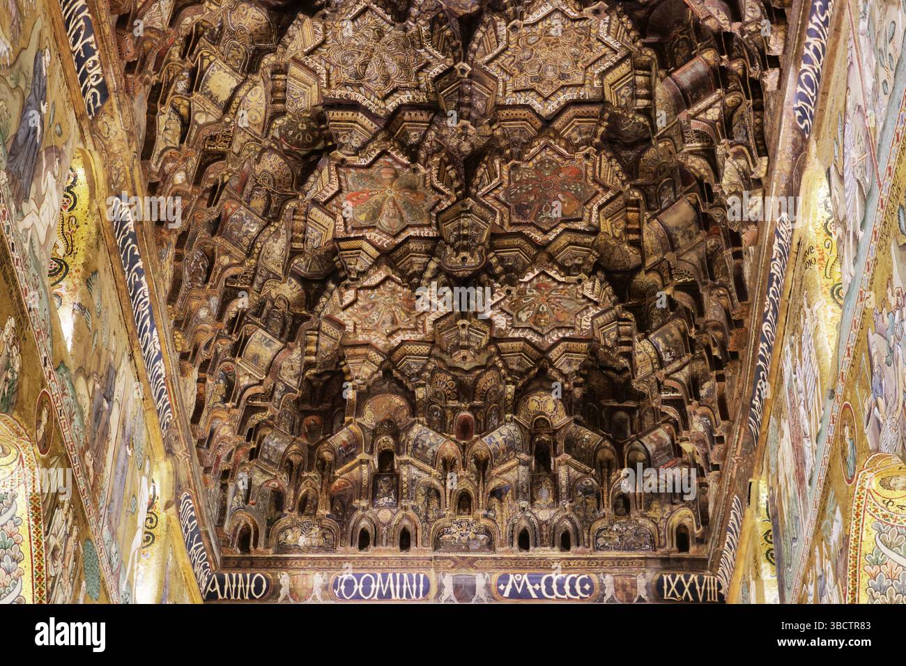 Detailed views of the muqarnas ceiling in the Cappella Palatina ...