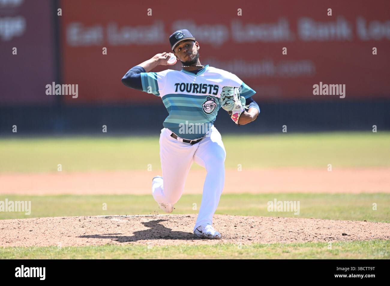 Asheville Tourists pitcher Railin Perez (23) delivers a pitch during a game against the ...