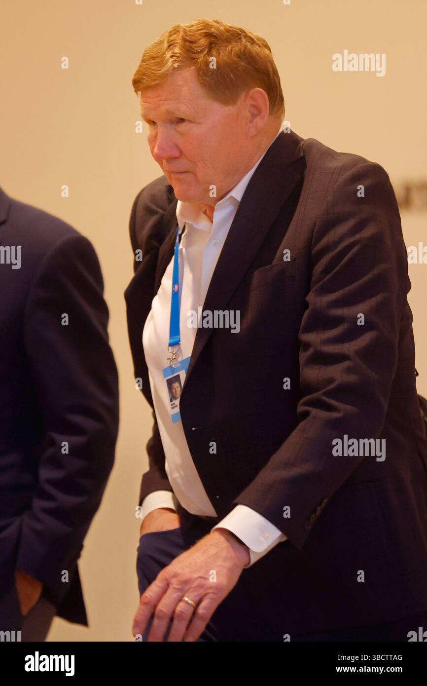 Green Bay Packers president and CEO Mark Murphy arrives at the NFL ...