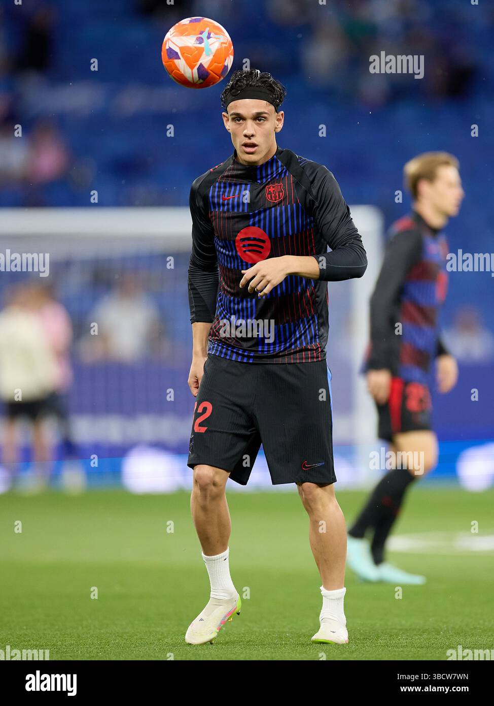 Hector Fort of FC Barcelona warms prior to the LaLiga match between RCD ...