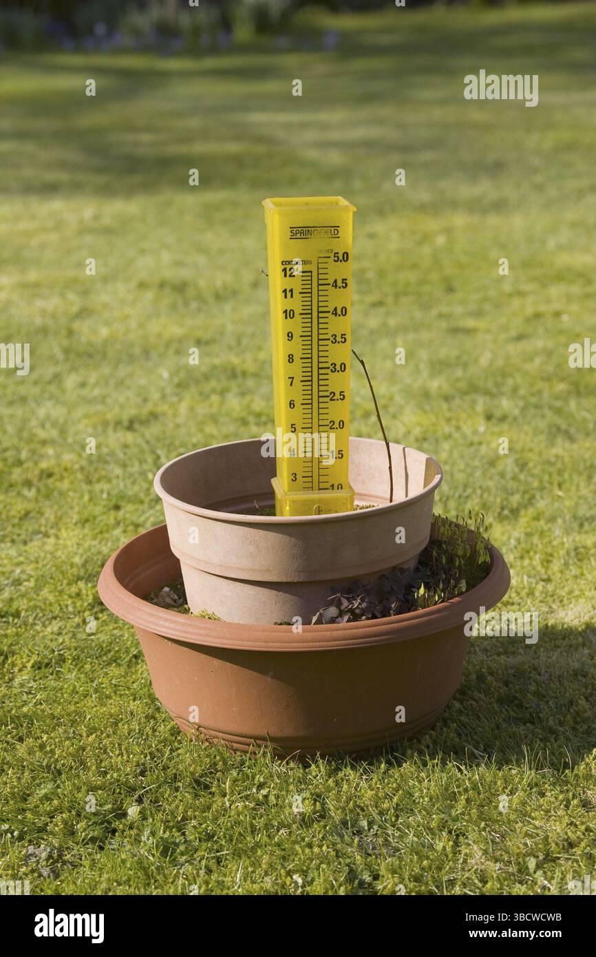 Rain gauge used measure hi-res stock photography and images - Alamy