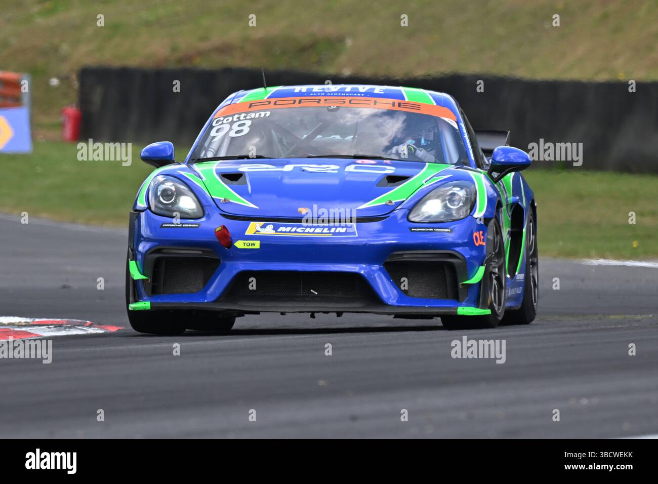 Oliver Cottam, Porsche 718 Cayman GT4 RS Clubsport, Duckhams Yuasa ...