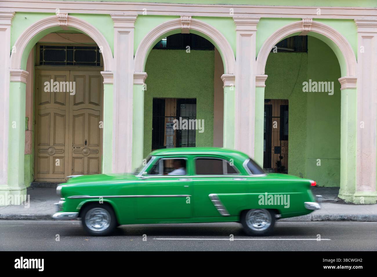 Cuba, Havana. Vintage 1952 Ford Customline. (Editorial Use Only Stock ...