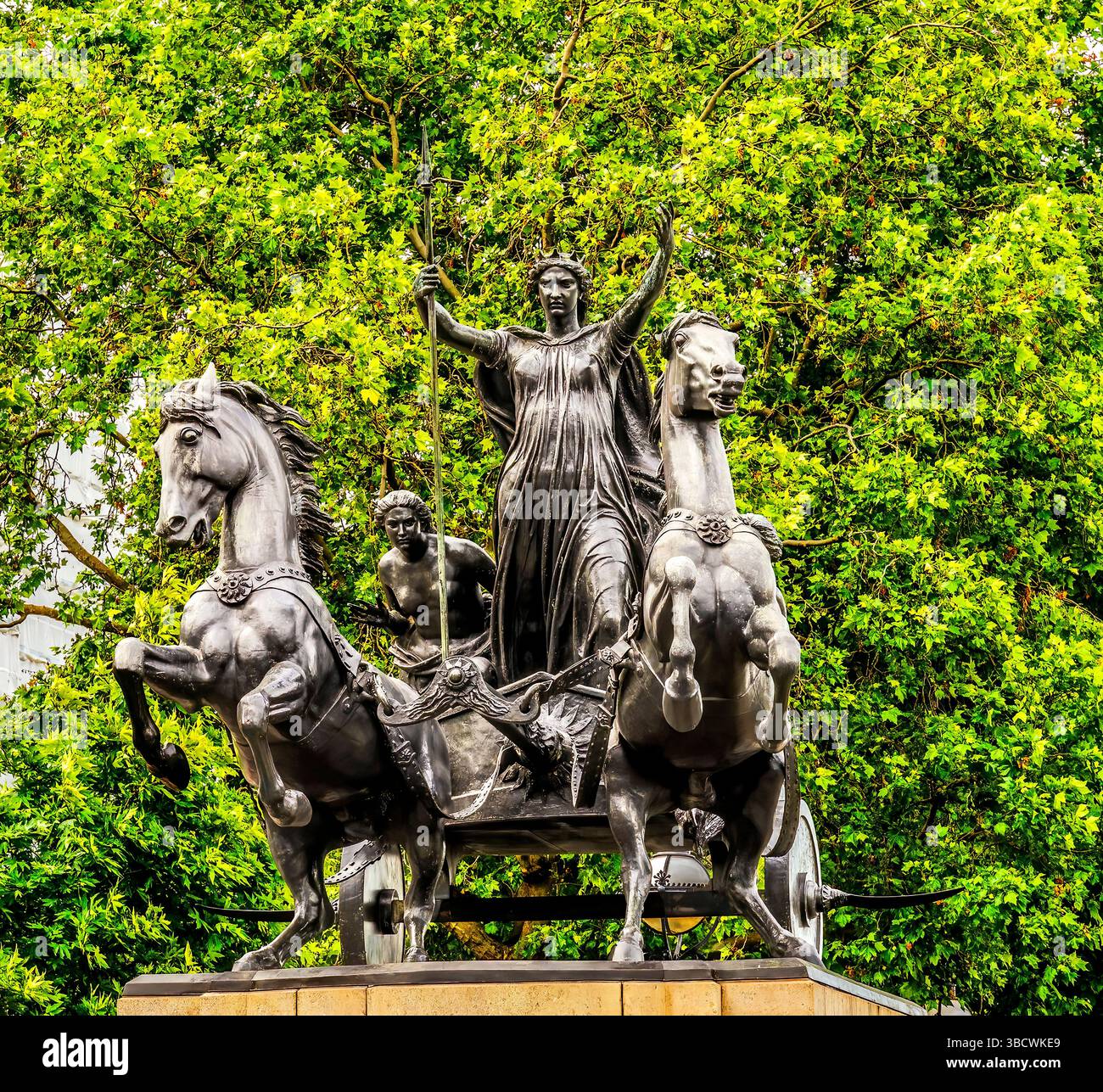 Boadicea and Her Daughters Statue, Westminster Bridge, London, England ...