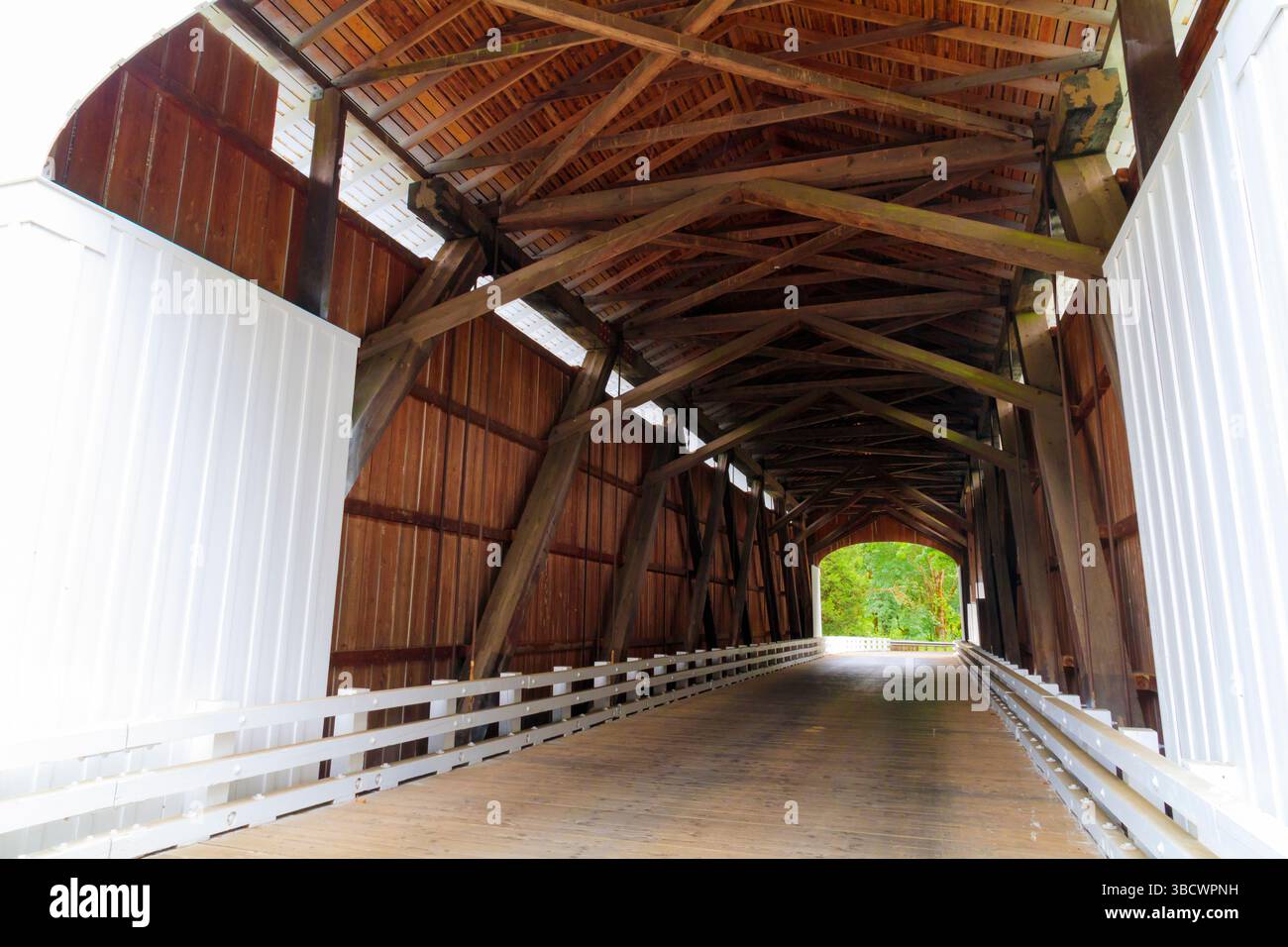 USA, Oregon, Lane County, Jasper Place Road, Fall Creek. Pengra Covered ...