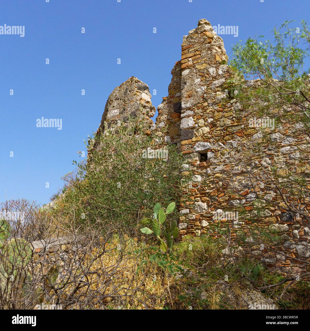 Castello di mola hi-res stock photography and images - Alamy