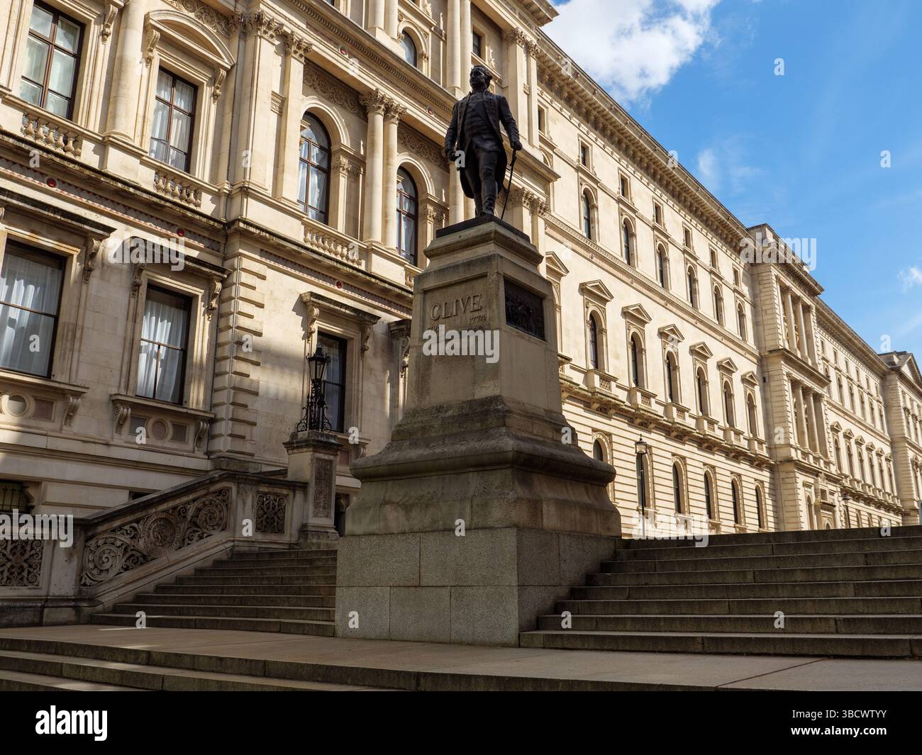 Historic statue of Robert Clive of India outside the Foreign ...