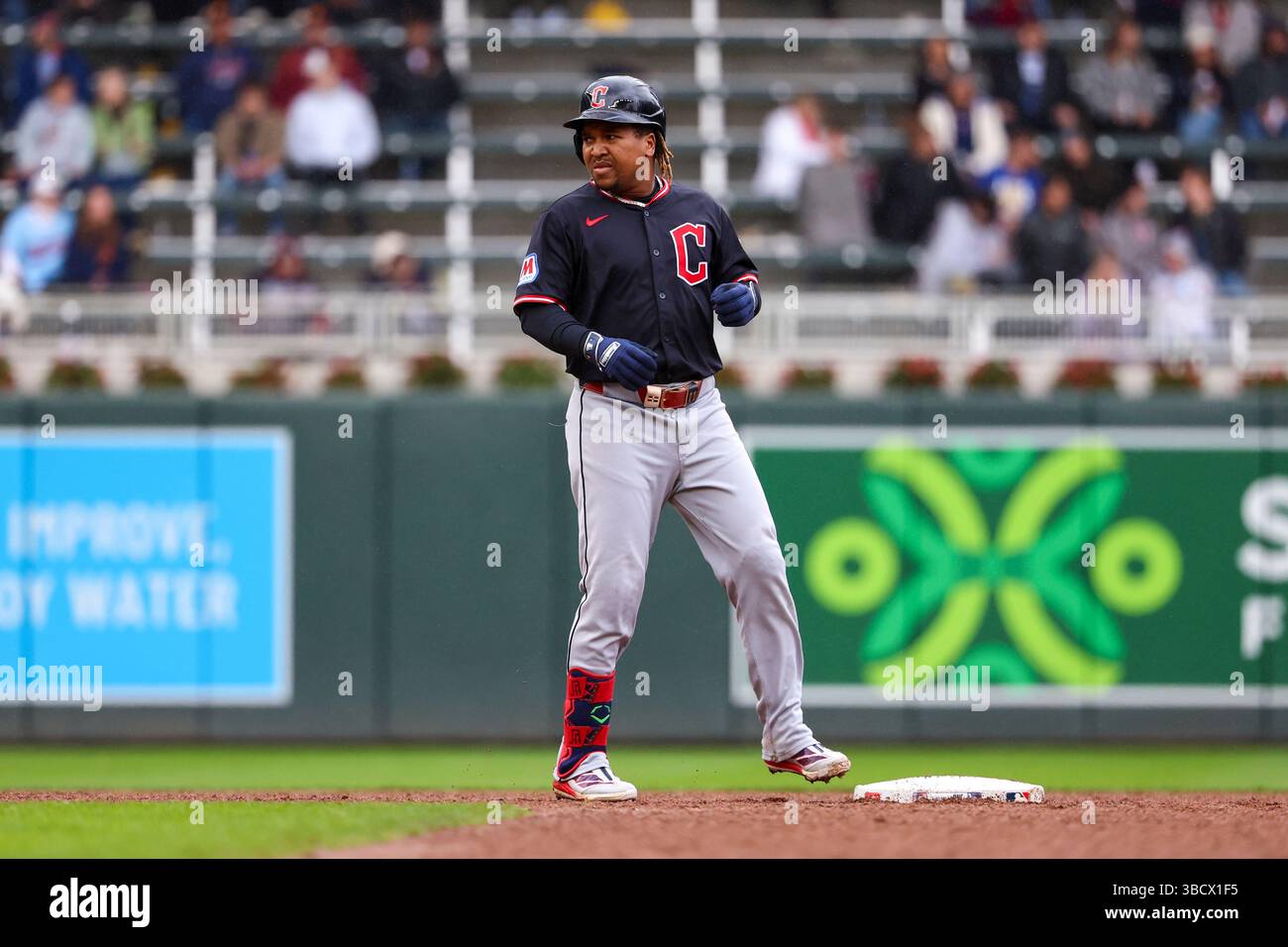 Jose ramirez cleveland guardians hi-res stock photography and images ...