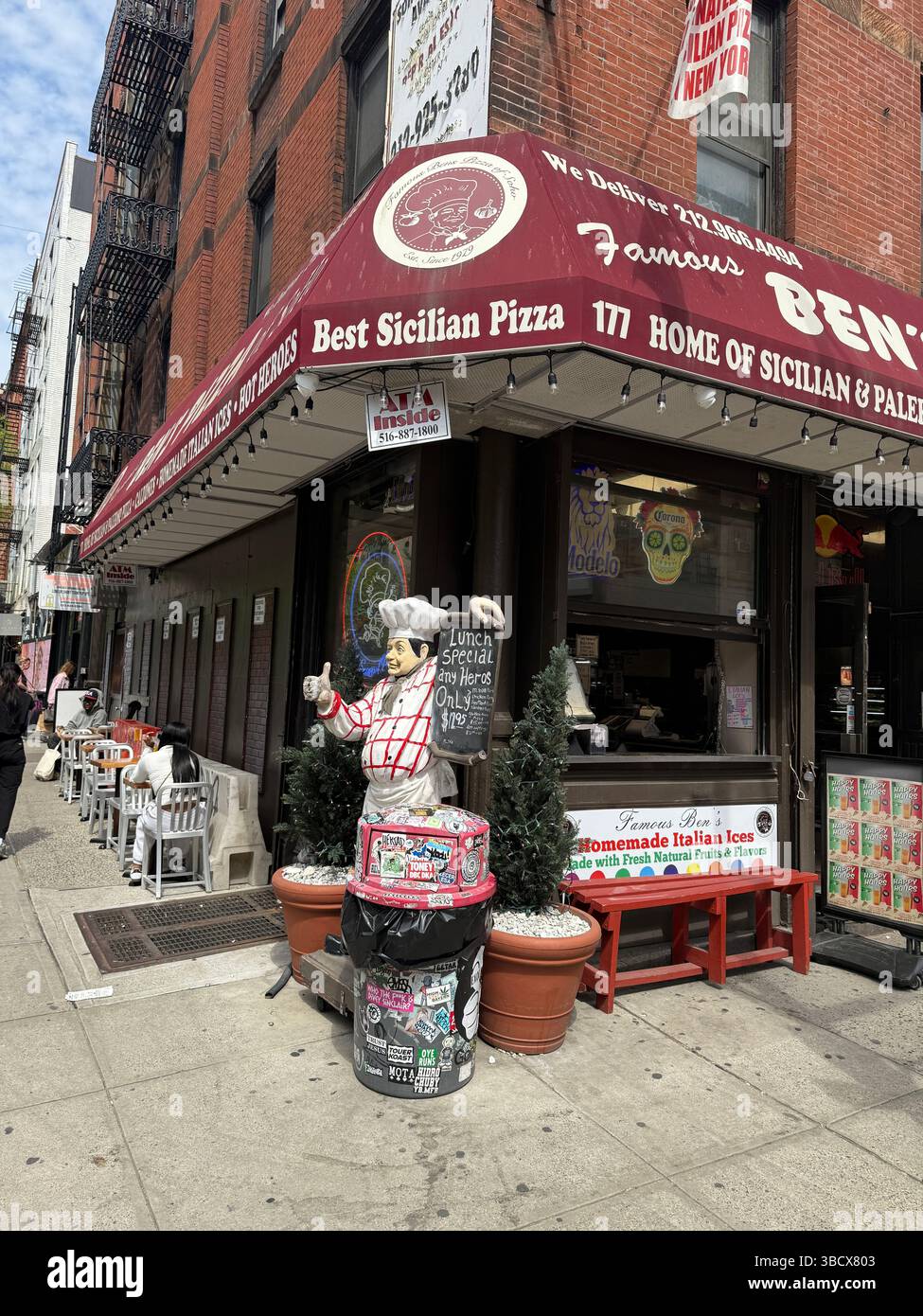 Famous Ben's Pizza on Spring Street in the SOHO neighborhood of ...