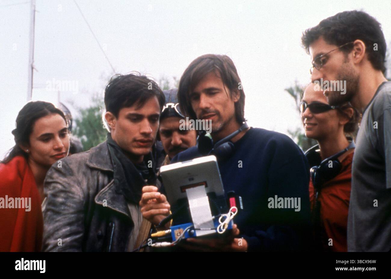 Film Still from "The Motorcycle Diaries" Gael Garcia Bernal, Rodrigo de ...