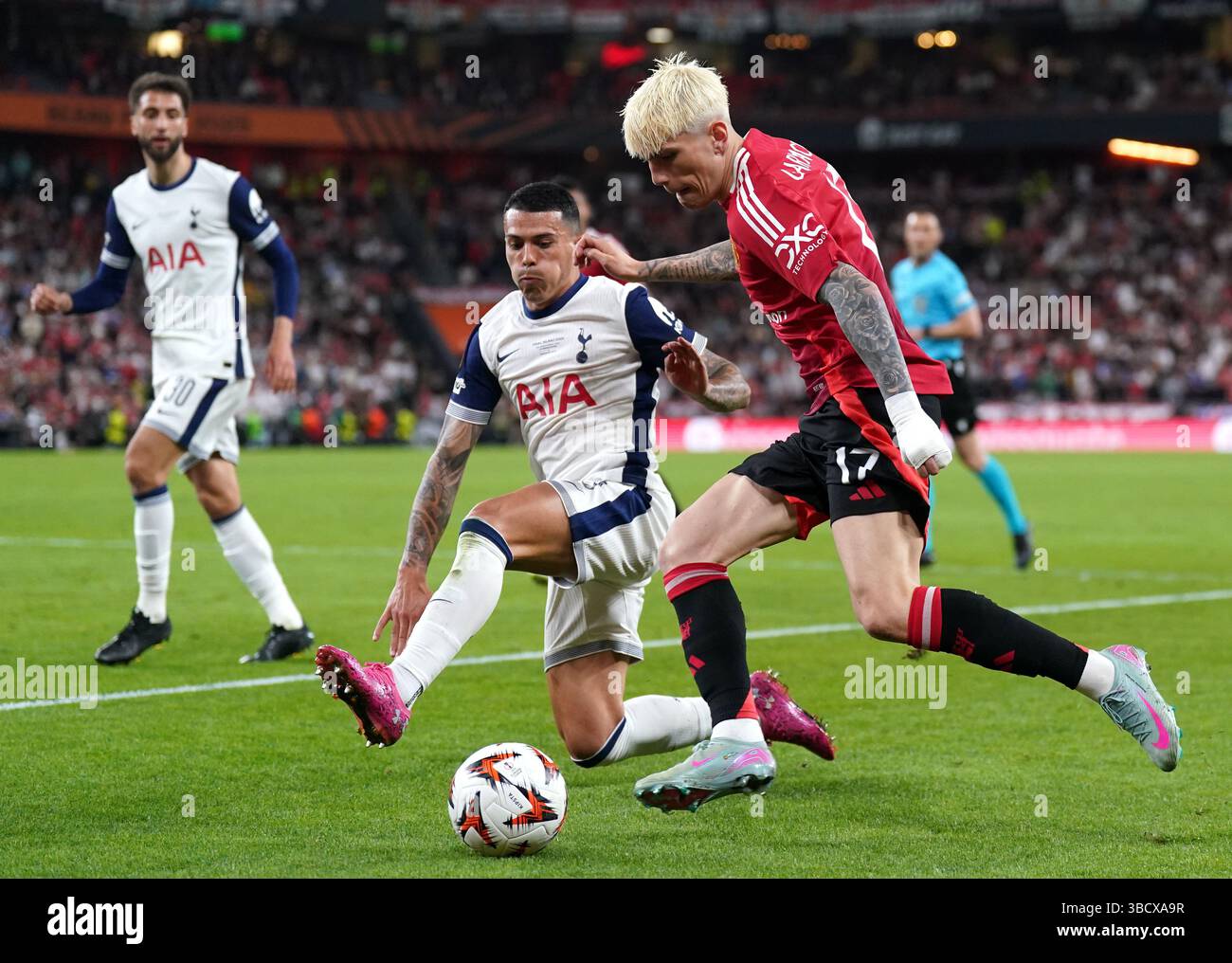 Tottenham Hotspur's Pedro Porro and Manchester United's Alejandro ...