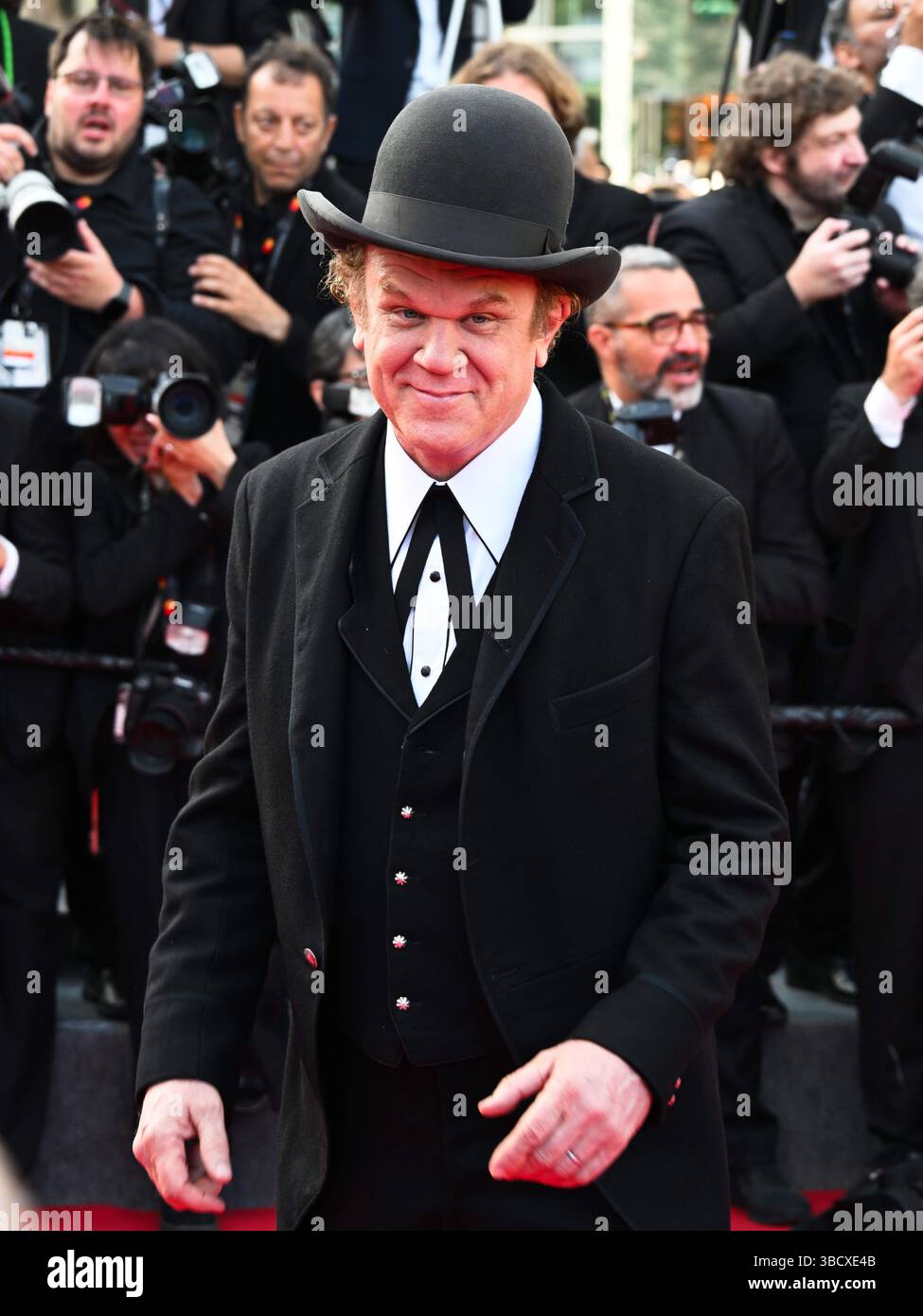 Cannes, Italy. 21st May, 2025. Evening 9, Red Carpet of the Film “The ...