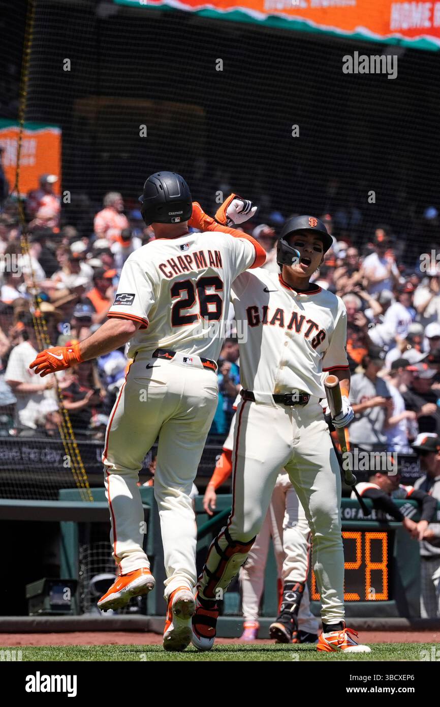 San Francisco Giants' Matt Chapman (26) celebrates with Jung Hoo Lee ...